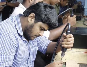 Kerala's No.1 Mobile Phone Training Institute - Global Institute of ...